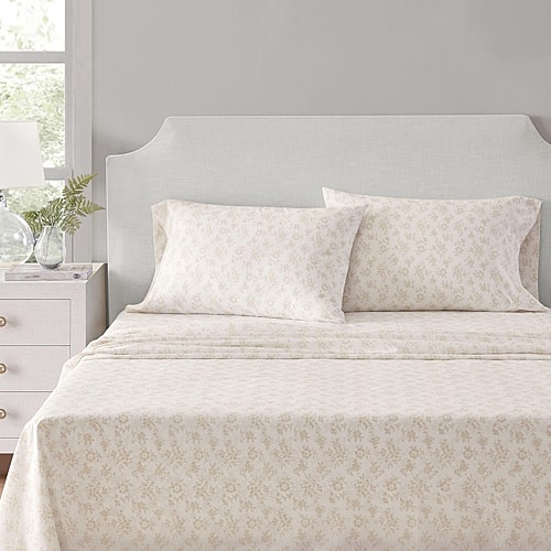 Click here for Martha Stewart Core Floral Sheet Set prices