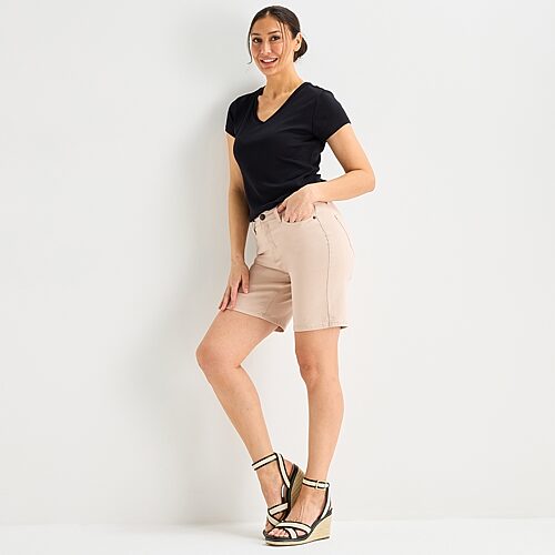 Click here for Liz Claiborne Lana Womens 8 Denim Short  6  Beige prices