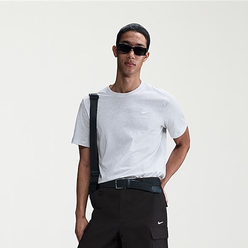 Click here for Nike Mens Crew Neck Short Sleeve Embroidered Activ... prices