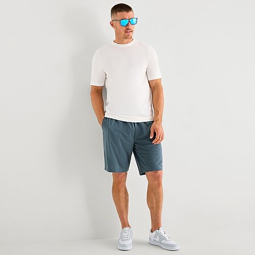 Click here for Xersion Mens Mid Rise 9 Basketball Short  Xx-large... prices