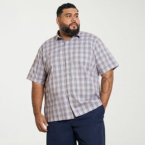 Click here for Van Heusen Originals Mens Short Sleeve Regular Fit... prices