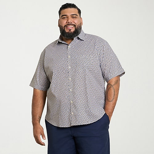 Click here for Van Heusen Everyday Defense Stain Shield Mens Shor... prices