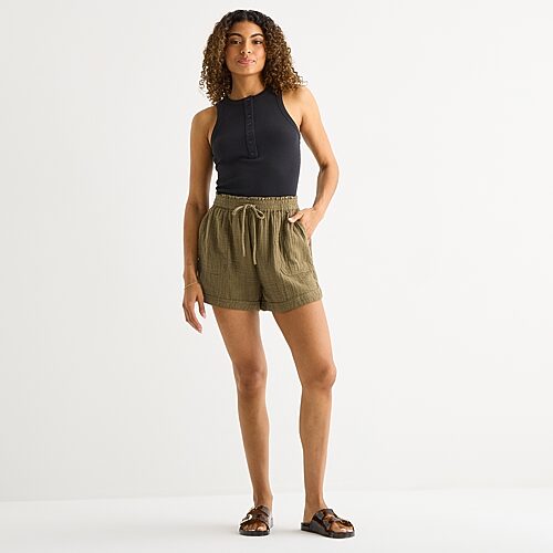 Click here for a.n.a Womens 3 1/2 Pull-On Short  Medium  Green prices