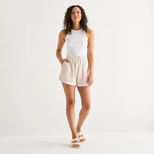 Click here for a.n.a Womens 3 1/2 Pull-On Short  X-large  Beige prices