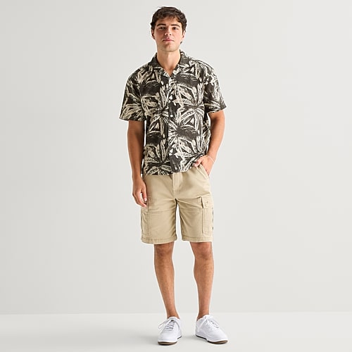 Click here for Arizona Mens 10 1/2 Cargo Short  32  Beige prices