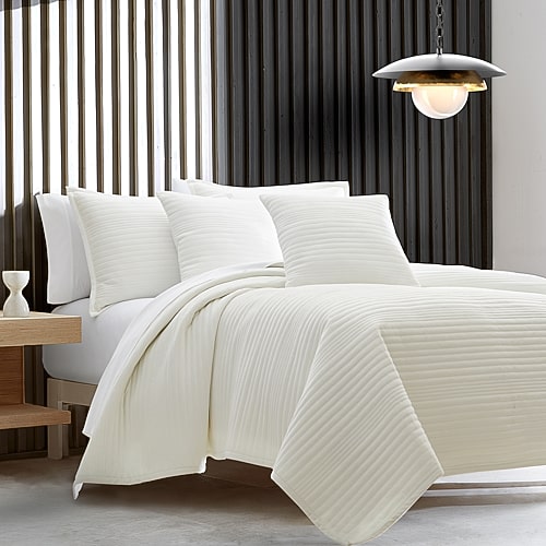 Click here for J. Queen Modern Mercer Quilt prices