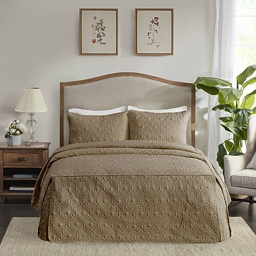 Click here for Madison Park Quebec Open Corner Pleated Quilted Be... prices