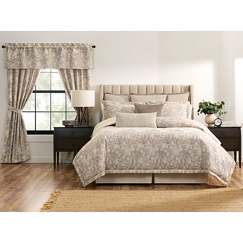 Click here for Rose Tree Hannah Floral 4-Pc. Comforter Set  Queen... prices
