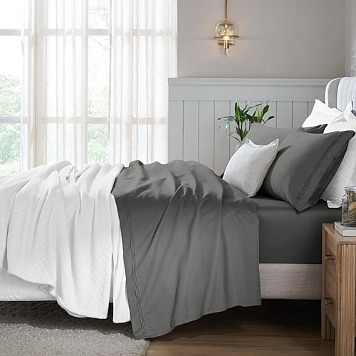 Click here for Superior 650 Thread Count Solid Deep Pocket Sheet... prices