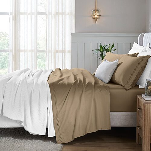 Click here for Superior 650 Thread Count Solid Deep Pocket Sheet... prices