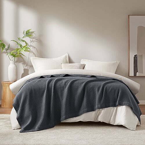 Click here for Madison Park Waffle Weave Cotton Blanket  Full/Que... prices