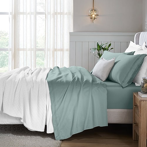 Click here for Superior 650 Thread Count Solid Deep Pocket Sheet... prices