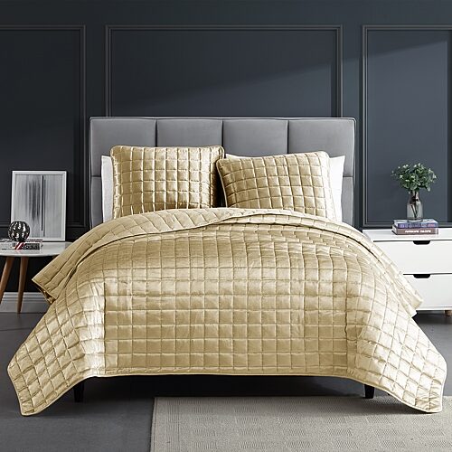 Click here for Riverbrook Home Riverbrook Home Lyndon 3 Pc Quilt... prices