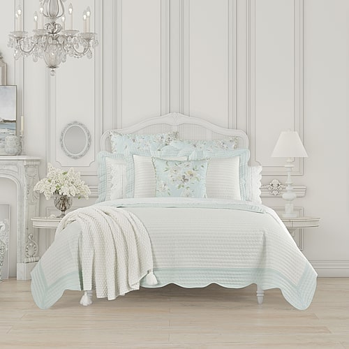 Click here for J. Queen Cottage Amherst Quilt prices