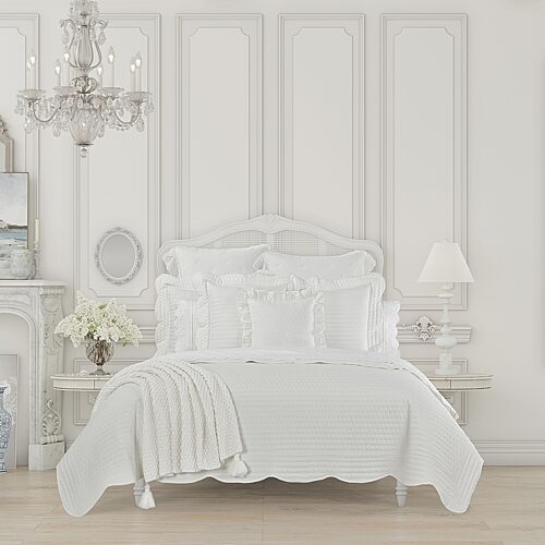 Click here for Queen Street Ashford Hypoallergenic Quilt  One Siz... prices