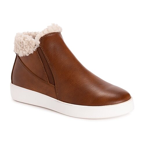 Click here for Muk Luks Womens Montana Big Sky Flat Heel Booties... prices