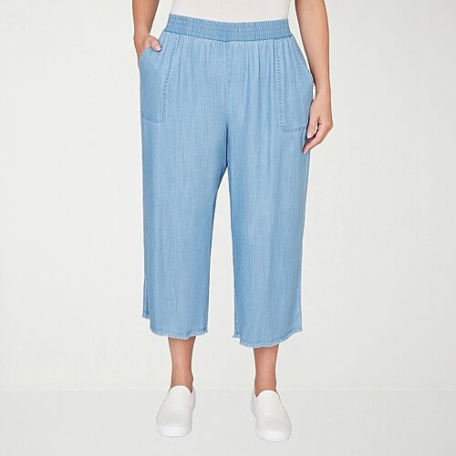 Click here for Alfred Dunner Beachcomber Womens Plus Straight Ank... prices