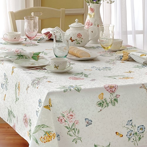 Lenox Butterfly Meadow Tablecloth  One Size  White