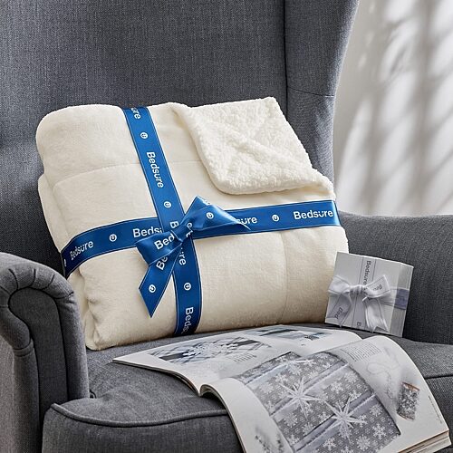 Click here for Bedsure Gentlesoft Fleece Washable Throw  One Size... prices