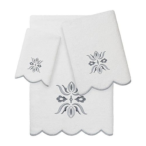 Click here for Linum Home Textiles Flower Crest Scallop 3-pc. Qui... prices