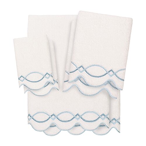 Click here for Linum Home Textiles Diamond Chain Scallop 6-pc. Qu... prices