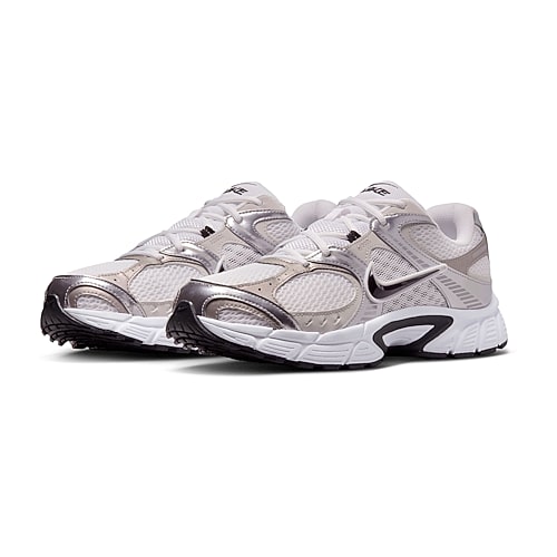 Click here for Nike V5 RNR Mens Sneakers  8 Medium  White prices