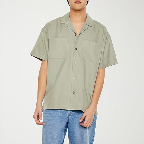 Click here for Forever 21 Mens Short Sleeve Button-Down Shirt  Sm... prices