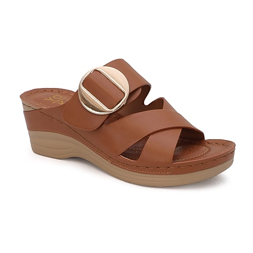Yoki Irena Womens Round Work Shoes  6 Medium  Beige