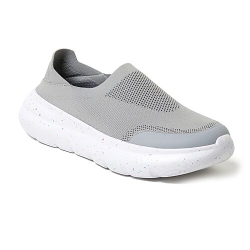 Click here for Dearfoams Knox Mens Memory Foam Slip-On Slippers... prices