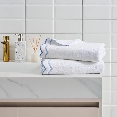 Click here for Peri Home Scallop 2-pc. Bordered Bath Towel  One S... prices