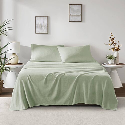 Click here for Madison Park Soloft Plush Micro-Fleece 4-Pc. Sheet... prices