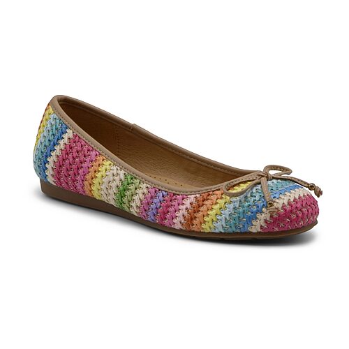 Click here for Mootsies Tootsies Cindrew Womens Round Closed Toe... prices