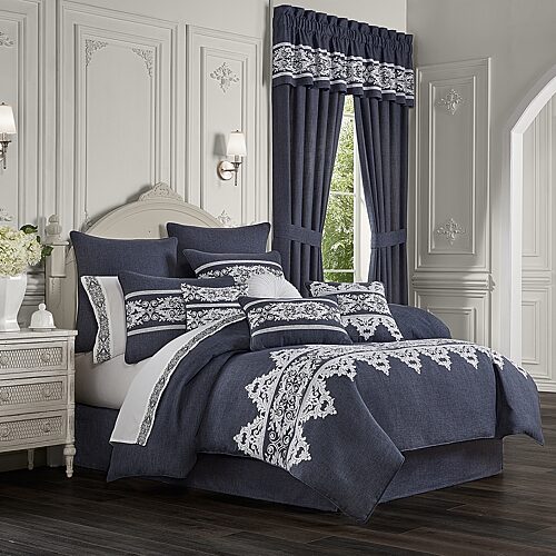 Click here for Five Queens Court Shelburne4-pc. Damask + Scroll C... prices