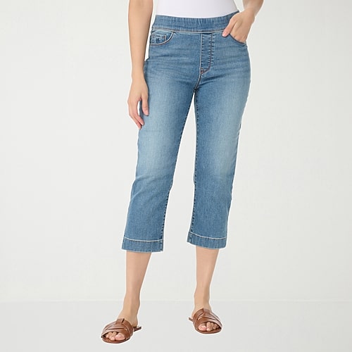 Click here for Gloria Vanderbilt Amanda Womens Capri Jean  8  Blu... prices