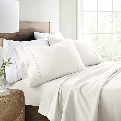 Click here for ienjoy Home Ultra Soft Flannel 3-Pc. Sheet Set  Tw... prices