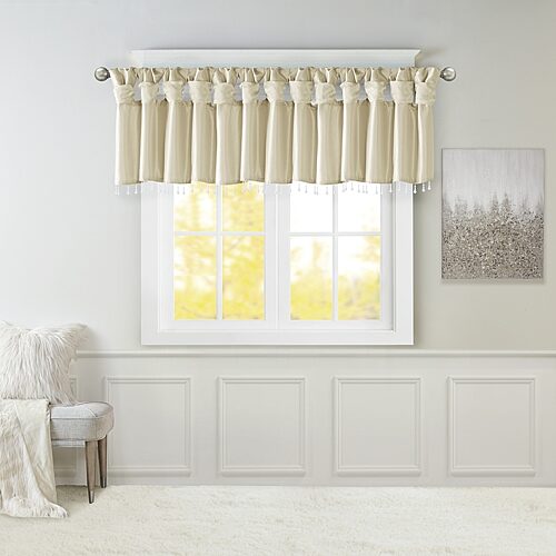 Click here for Madison Park Natalie 50W X 26L Lightweight Twisted... prices