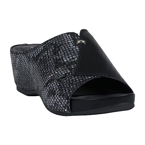 Click here for GC Shoes Womens Dacia Printed Comfort Wedge Sandal... prices