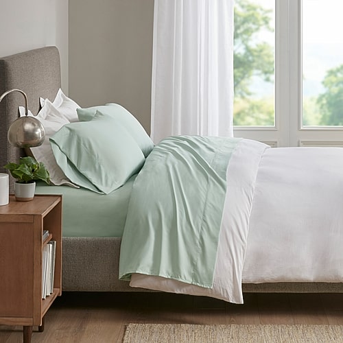 Click here for Madison Park Smart Cool Microfiber 4-Pc. Sheet Set... prices
