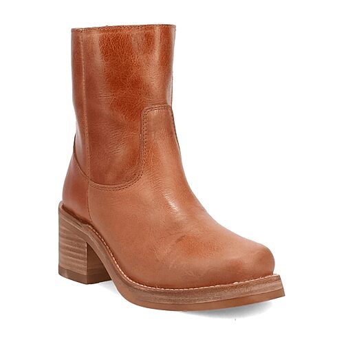 Click here for Dingo Womens Roxy Leather Bootie - Tan prices