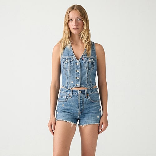 Click here for Levis Womens Embroidered Mainline V-Neck Cotton Ra... prices