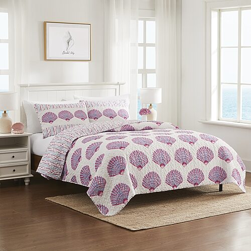 Avanti Scallop Shell Reversible Quilt Sets