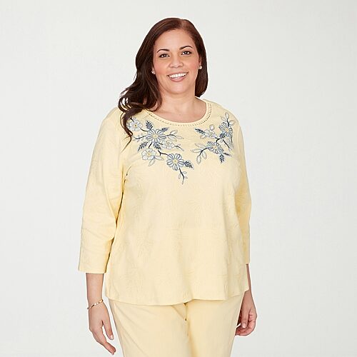 Click here for Alfred Dunner Out Of The Blue Womens Plus Round Ne... prices