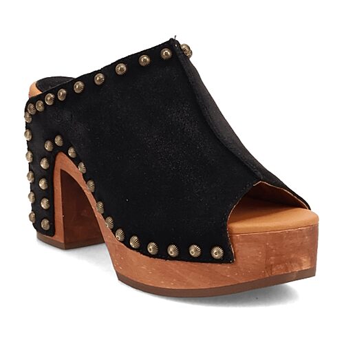 Click here for Dingo Womens Echo Wooden Sandal - Black prices