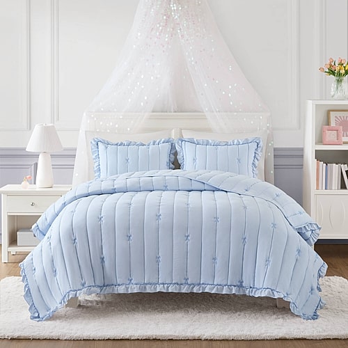 Intelligent Design Liv Microfiber Down Alternative Quilt Sets