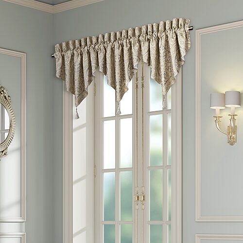 Click here for J Queen New York Romero Window Ascot Valance  21 x... prices