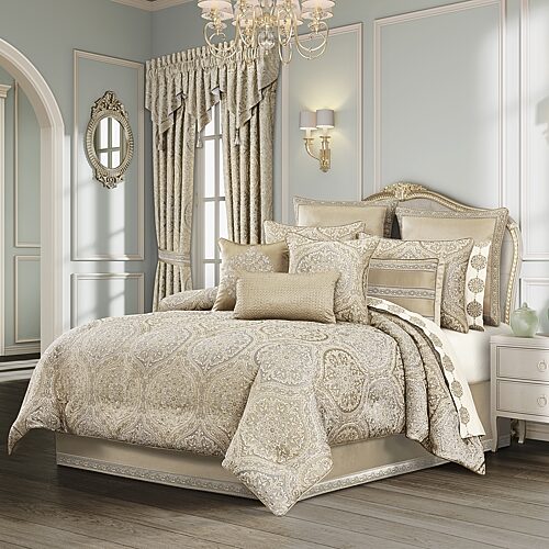 Click here for J Queen New York Romero Print 4-Pc. Comforter Set... prices