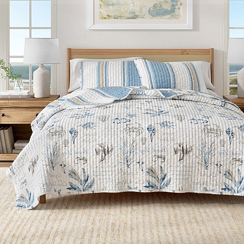 Click here for Linery Coastal Reversible Quilt Set  One Size  Blu... prices