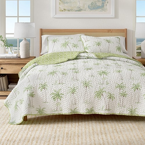 Click here for Linery Coastal Reversible Quilt Set  One Size  Gre... prices
