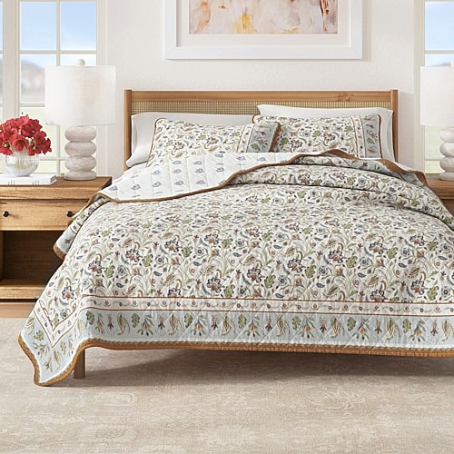 Click here for Linery Bordered Boho Floral Cotton Reversible Quil... prices