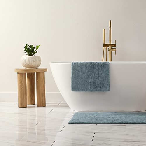 ienjoy Home Reversible Cotton Bath Mat  24 x 17 - Light Blue
